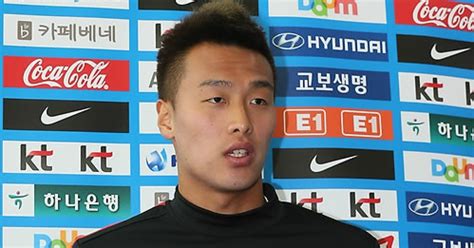 인터뷰하는 김신욱