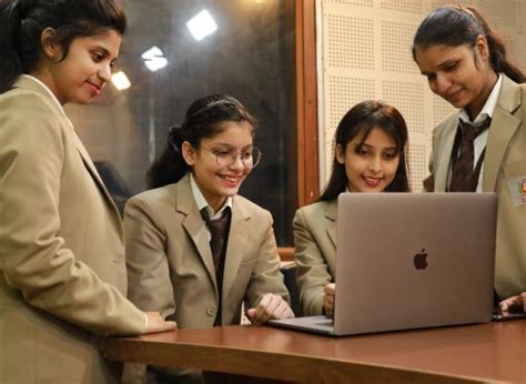 IIMT University Meerut Uttar Pradesh Careerindia