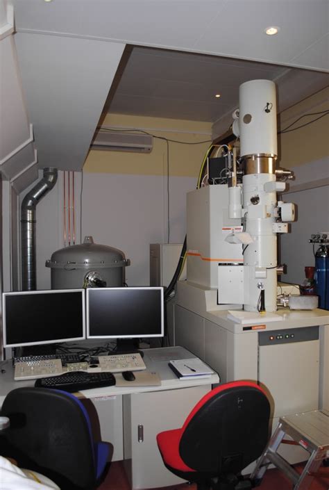 Microscope Electronique