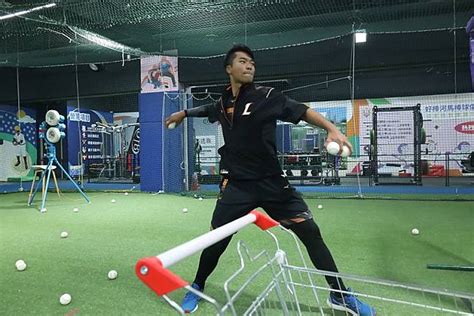 癲癎棄打從投10年 姚杰宏擊球初速很嚇人 Tsna Line Today