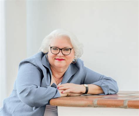 The Art Of A Focused Presentation Prioritize Clarity Over Complexity