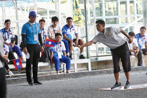 សម្ដេច តេជោ ហ៊ុន សែន អបអរសាទរកីឡាករម្ចាស់ផ្ទះកម្ពុជា លី បូរ៉ាមី និងកីឡាករ សុខ លឹមហេង