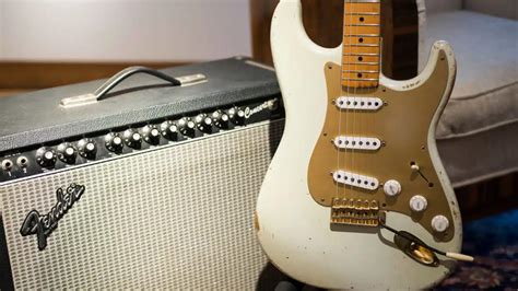 تاریخچه‌ استرتوکستر شماره ۰۰۰۱ دیوید گیلمور گیتار ایران