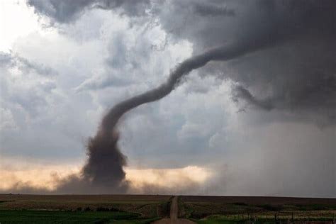 Why Do Hurricanes Cause Tornadoes The New York Times