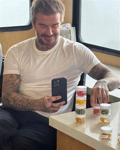 تجارت جدید دیوید بکام با عسل؛ اسطوره انگلیسی زنبوردار شد تصاویر