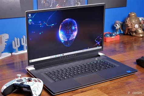 30 Facts About Dell Alienware M17 R4