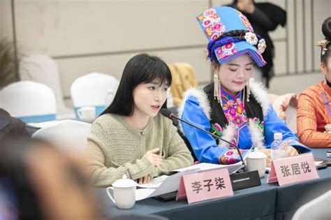 李子柒分享非遗故事，“全国青年非遗传承人扶持计划”工作交流会举办 极目新闻