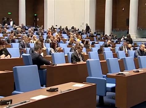 Приеха на второ четене промените в ЗЛПХМ за проследяване на лекарствата Обновена