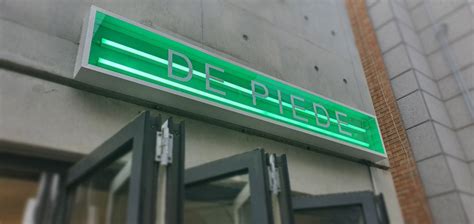 포트폴리오 간판led간판독특한간판초록색간판예쁜간판아크릴간판특이한간판