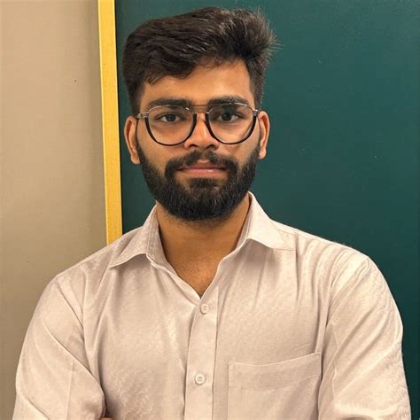 About Paras Bhatiwal Medium