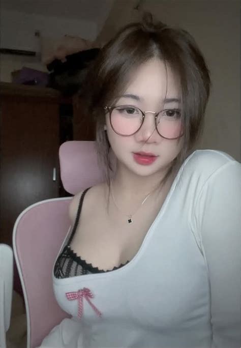 Kutesex 님의 웹캠 모델 프로필