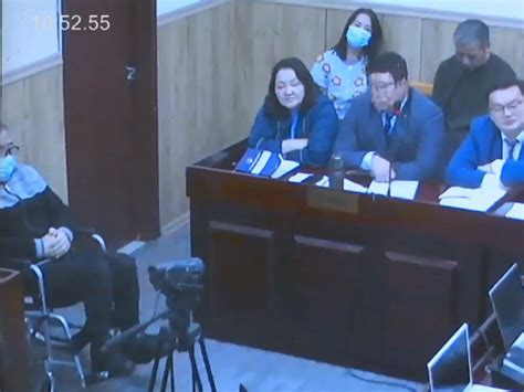 Х Бадамжунайд холбогдох хэргийн шүүх хурлын шийдвэрийг гаргахаар шүүгч нар зөвлөлдөж байна Isee Mn