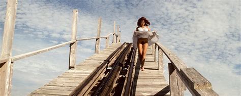 Linda Brooks Model Profile