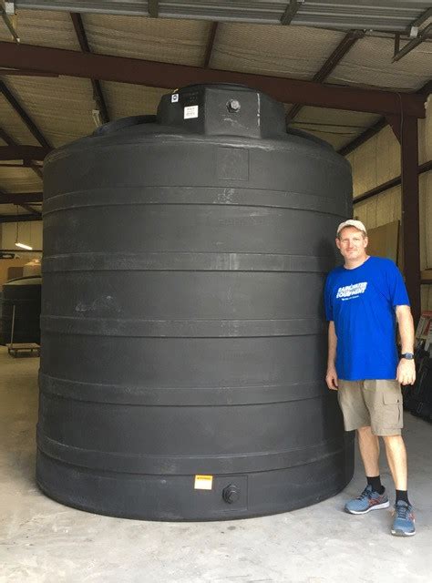 3000 Gallon Water Storage Tank 32572