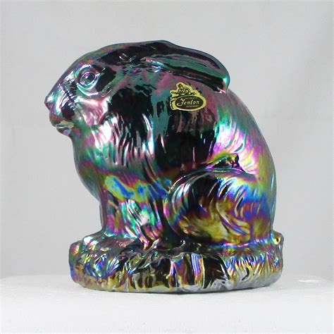 Fenton Amethyst Carnival Glass Rabbit 5174 Cn Figurine Paperweight
