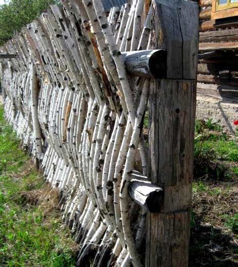 Оригінальні паркани з натурального дерева 23 уніальні ідеї Ідеї декору