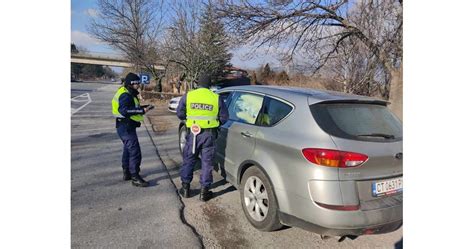 Фишове за близо 13 000 лева са връчени днес от полицейски екипи в Сливенско по домовете и на