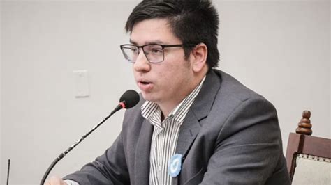 Escándalo Renunció Un Joven Concejal De Lla Que Le Exigía Sexo Oral A Una Empleada A Cambio De