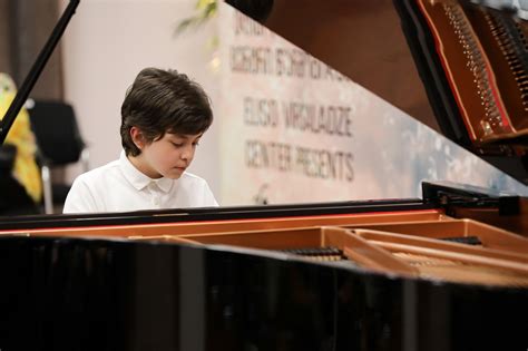 ცოტნე ზედგინიძის კონცერტი მუზეუმში 💫💥🎼🖼 Tsotne Zedginidzes Concert At The Museum 🎼💫🖼 Tsotne