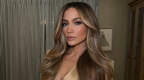 Jennifer Lopezs Stunning Hair Transformation