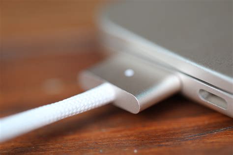 Apple MacBook Air M Review