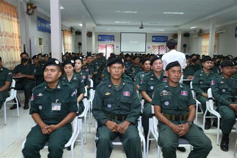 លោក លន់ សុផាត