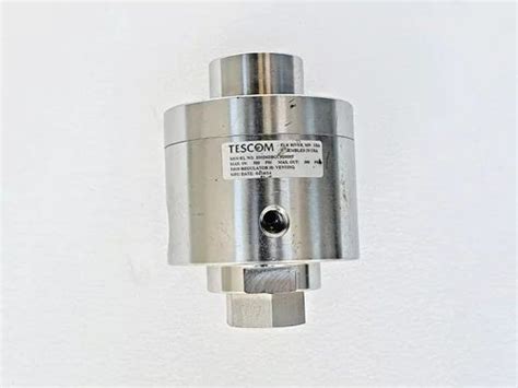 Tescom Dh Series Gas Pressure Regulator In 500 Psi Out 300 Psi Venting New At Best Price