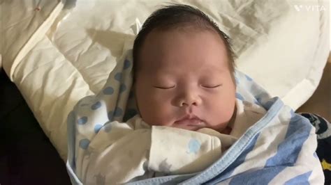 User Mz9vf9wl9u 신생아배냇짓 표정연습 Youtube