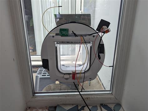 Nearly Finished Ioting My Cat Flap Using An Esp32 Wl 134 Rfid Reader And Pir Sensor Via