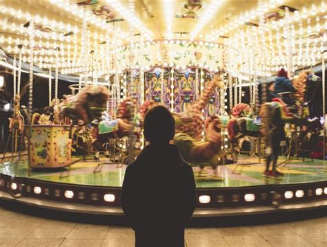 Merry Go Round Vs Carousel Whats The Difference Ownplayground