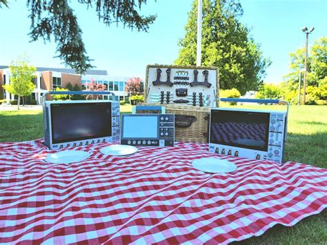 Tektronix On Linkedin Nationalpicnicmonth Tektronix Oscilloscopes Tektastic Summerfun