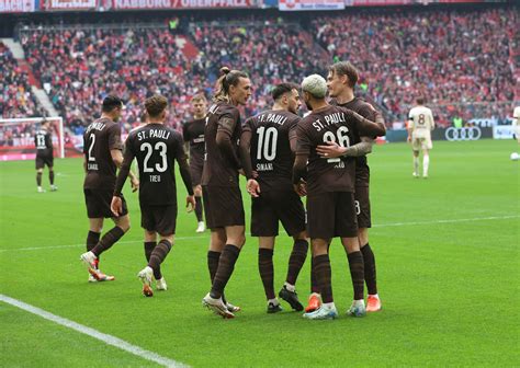 St Pauli Noten Gegen Bayern Ein Kiezkicker Sticht Heraus Mopo