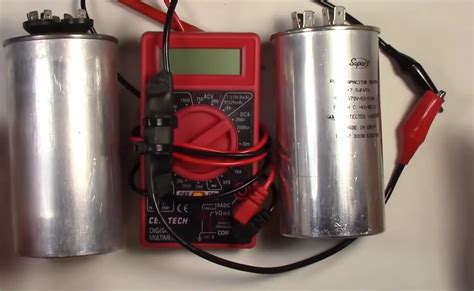 What Is The Peak Voltage Across The 4 0 μf Capacitor Electronicshacks