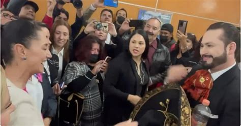 Claudia Sheinbaum Fue Recibida Con Mariachis Y Globos En Chihuahua Infobae