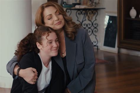 Η Γη της Ελιάς Η Φιλιώ αναστατώνεται με την άφιξη της Νάνσυς