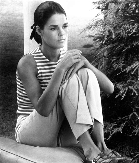 Ali Macgraw Turns 86 Fun Facts About The ‘love Story Star