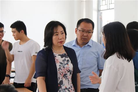 汽车工程学院举行第二期“比亚迪新能源汽车精诚英才培育项目”宣讲招聘会
