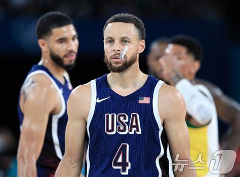 [사진] 스테픈 커리 집중