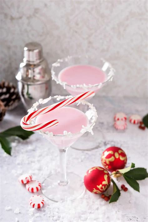 How To Make The Perfect Peppermint Martini
