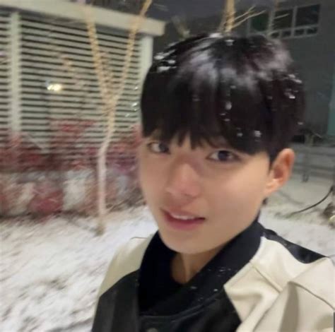 [잡담] 헐 얘들아 여자축구 캡틴 좀 봐바 뭐야 인스티즈 Instiz 일상 카테고리