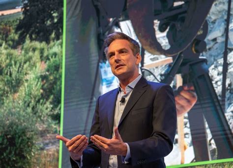 Travel Tourism Aviation Abta Jonathan Samuels