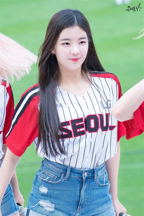 귀여운 Itzy 리아 If 인스티즈 Instiz 인티포털 카테고리