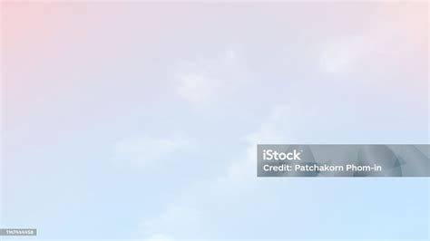 추상 흐리게 아름 다운 부드러운 구름 배경 웨딩 카드 디자인 또는 프리 젠 테이 션에 대 한 Bokeh 개념 파스텔 멀티 컬러 그라데이션 0명에 대한 스톡 사진 및 기타