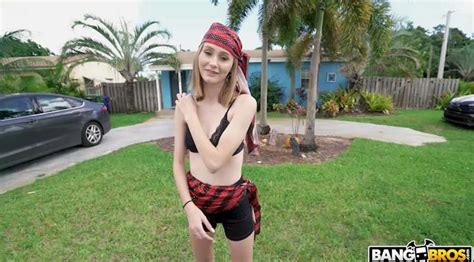 Alicia Williams Scene Alicia Williams Halloween Fuck Session On The Bus 10 30 19 Oct