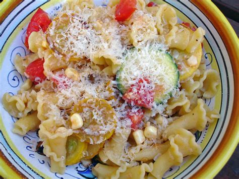 Filecampanelle With Summer Veggies Top View Woi Encyclopedia