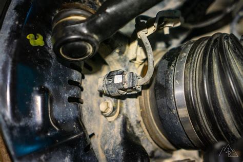 Step By Step Replacement Of Front Axle Seal On Your Th Gen Runner