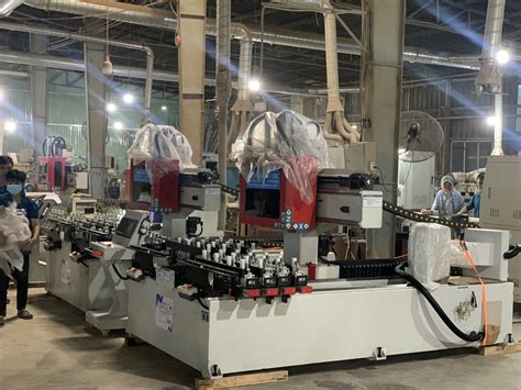 Ti N Hai Anh Em Sinh I Qua Nh M I B N Giao M Y L M M Ng M Oval U Long Ph T Cnc