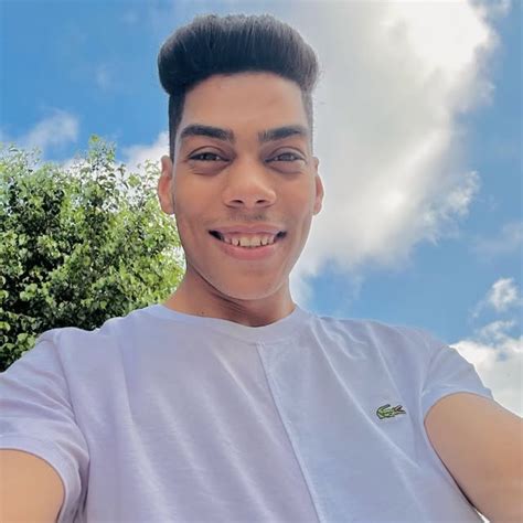 𝐄𝐋𝐌𝐎𝟓🧠 Elmo5 • Threads Say More