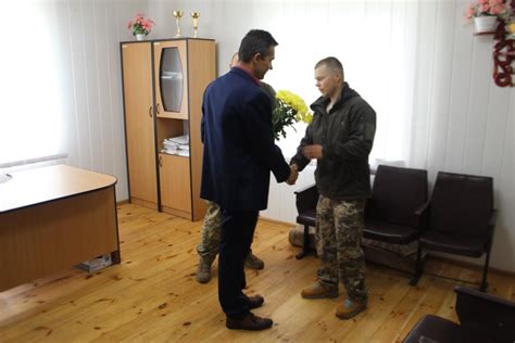 Військовому із Маневицької громади вручили відзнаку Міністерства оборони України Волинь Online