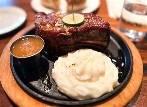 Pork Chop Friday At Perrys Steakhouse Might Be The Best Lunch In